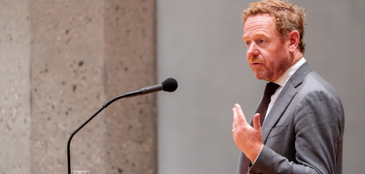 Minister Van Weel over waarschuwing landsadvocaat: 'Geen indruk van ...