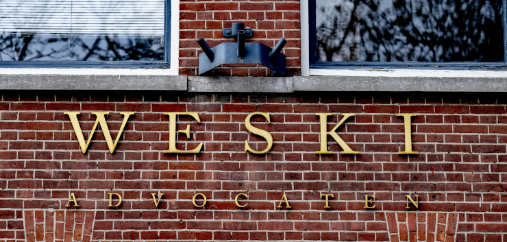 Weski droeg kantoor tien dagen voor arrestatie over aan zoon - Advocatie