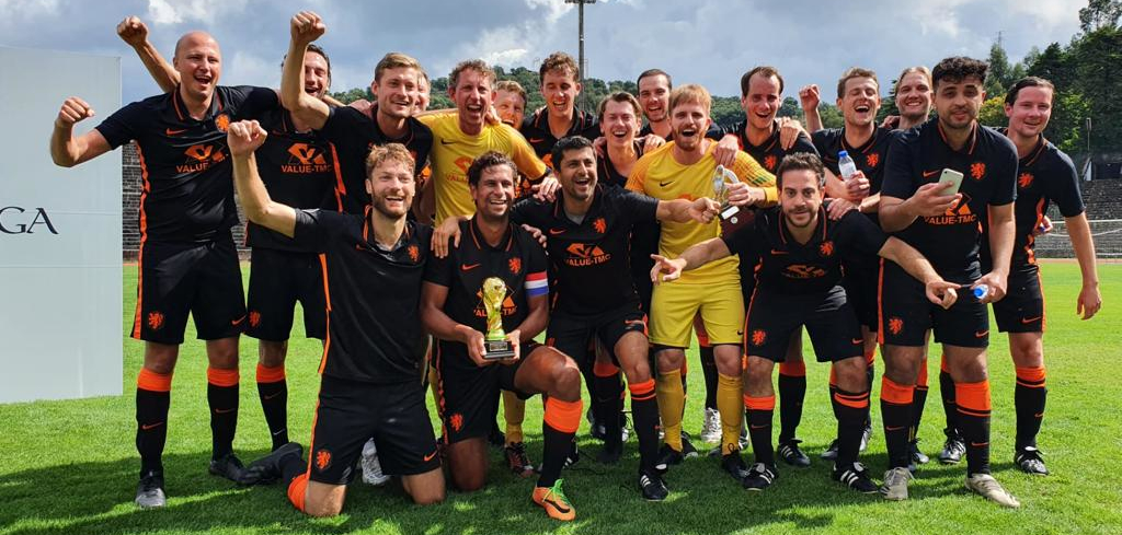 Nederlands Advocaten Voetbalteam wint wederom wereldtitel in Portugal ...